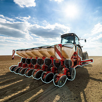 oem-sensors-agriculture_seeding-with-tractor_01_outlined_350px.jpg